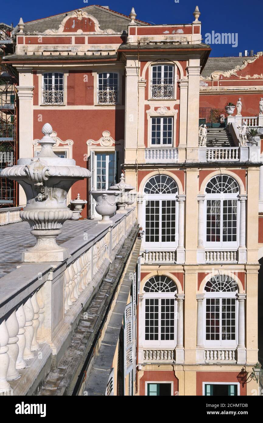 Genua wahrzeichen -Fotos und -Bildmaterial in hoher Auflösung – Alamy