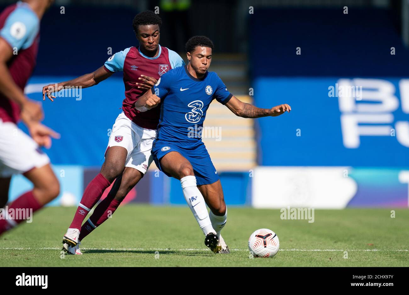 Sean adarkwa von west ham united -Fotos und -Bildmaterial in hoher ... Sean adarkwa von west ham united -Fotos und -Bildmaterial in hoher ...