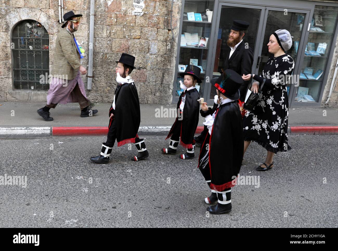 Juden feiern purim -Fotos und -Bildmaterial in hoher Auflösung – Alamy