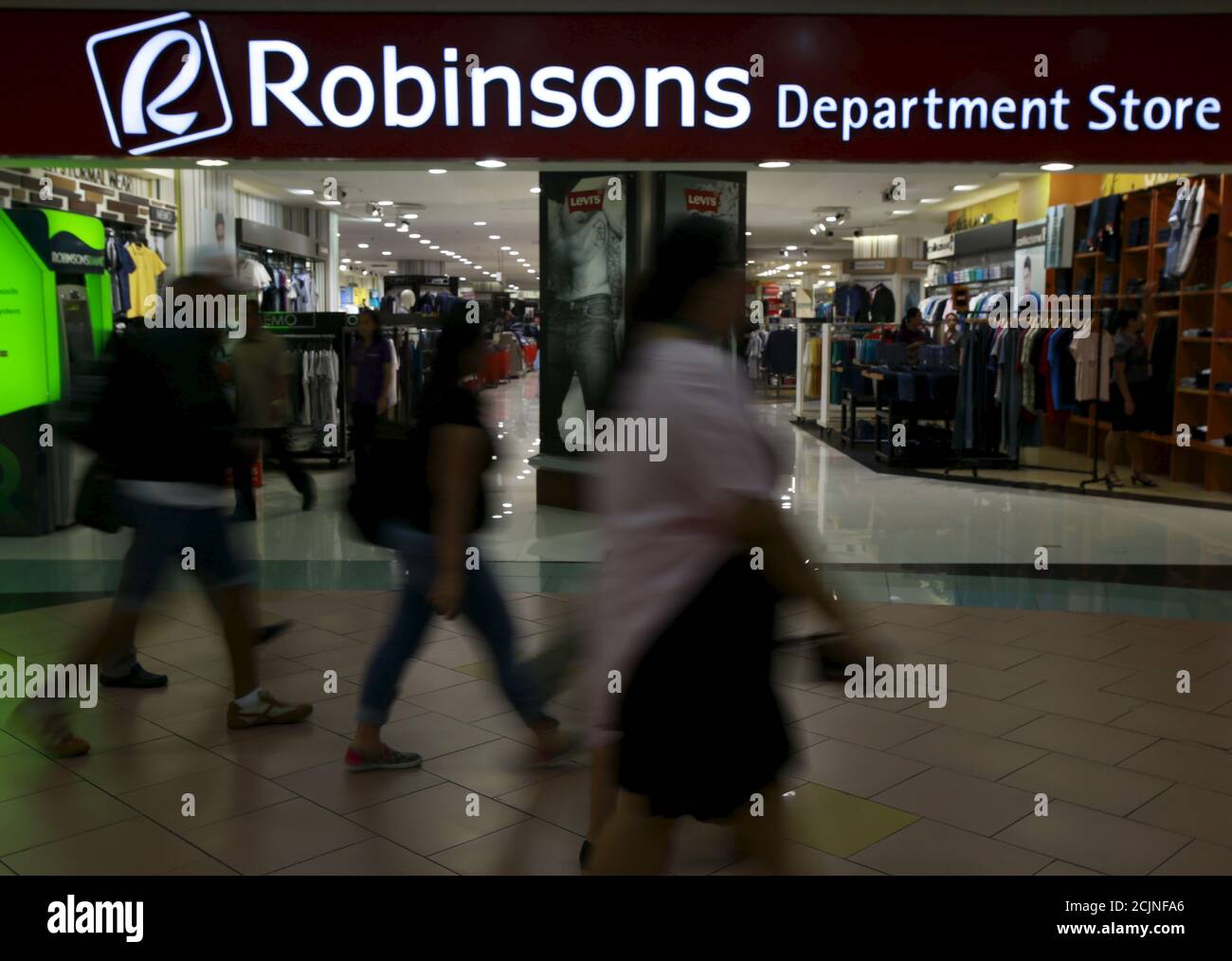 Robinson mall -Fotos und -Bildmaterial in hoher Auflösung – Alamy