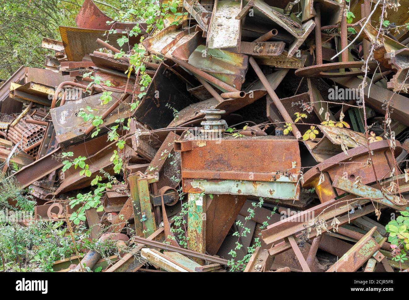 Junkyard in germany -Fotos und -Bildmaterial in hoher Auflösung – Alamy
