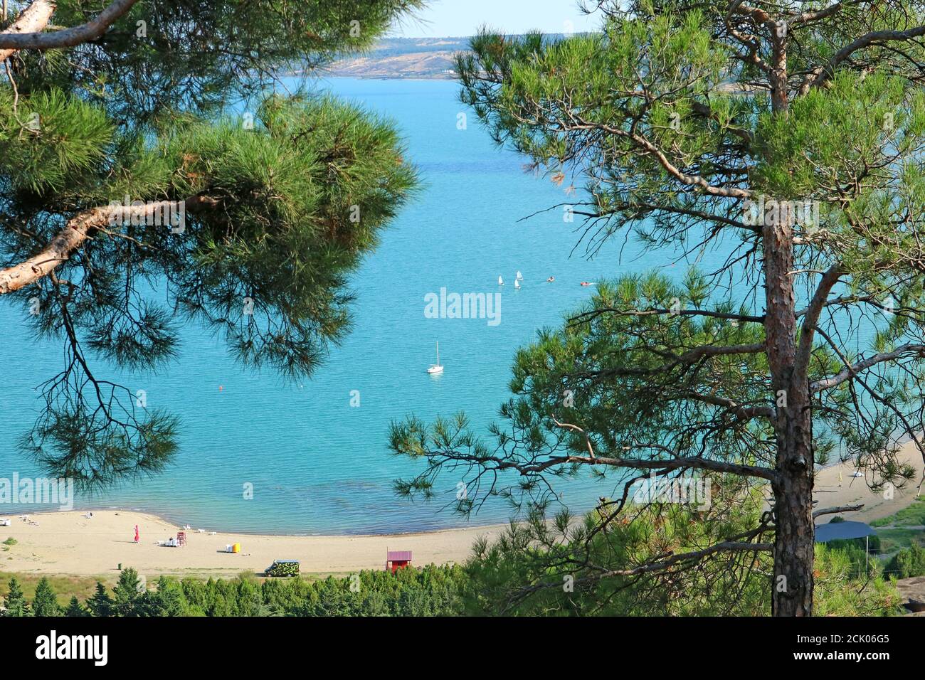Tiflis Meer oder Tbilisi Stausee, ein beliebter Erholungsort in der ...