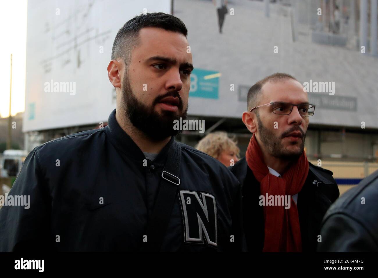 Leiter eric drouet -Fotos und -Bildmaterial in hoher Auflösung – Alamy