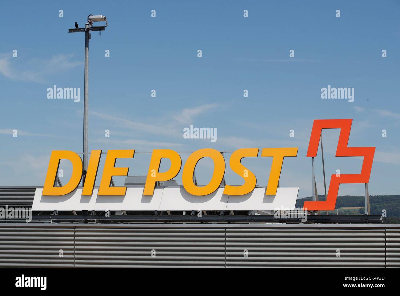 Das Logo der Schweizerischen Post ist am 3. Juni 2019 in einem ...