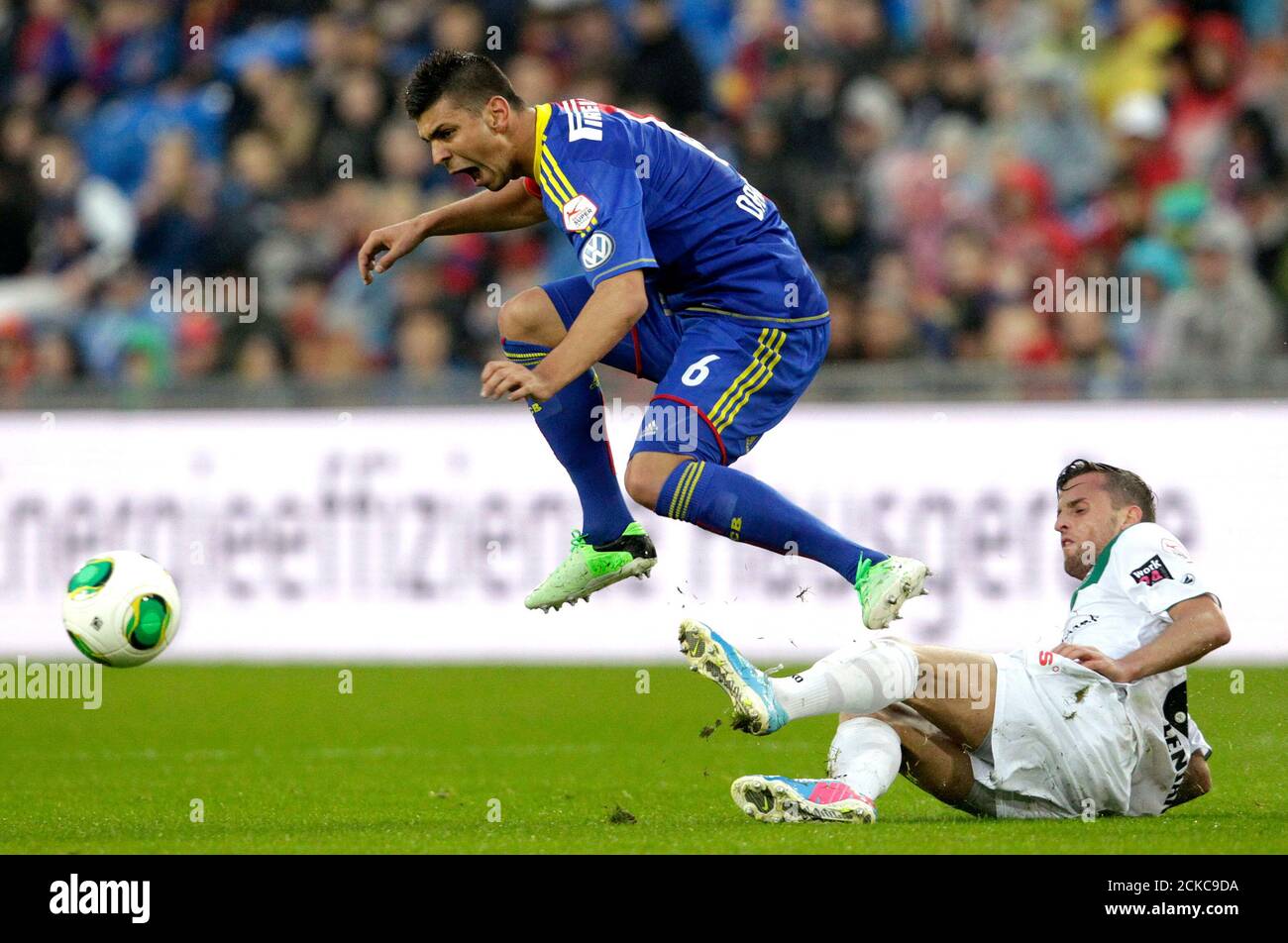 Fussballer der schweizer liga -Fotos und -Bildmaterial in hoher ...