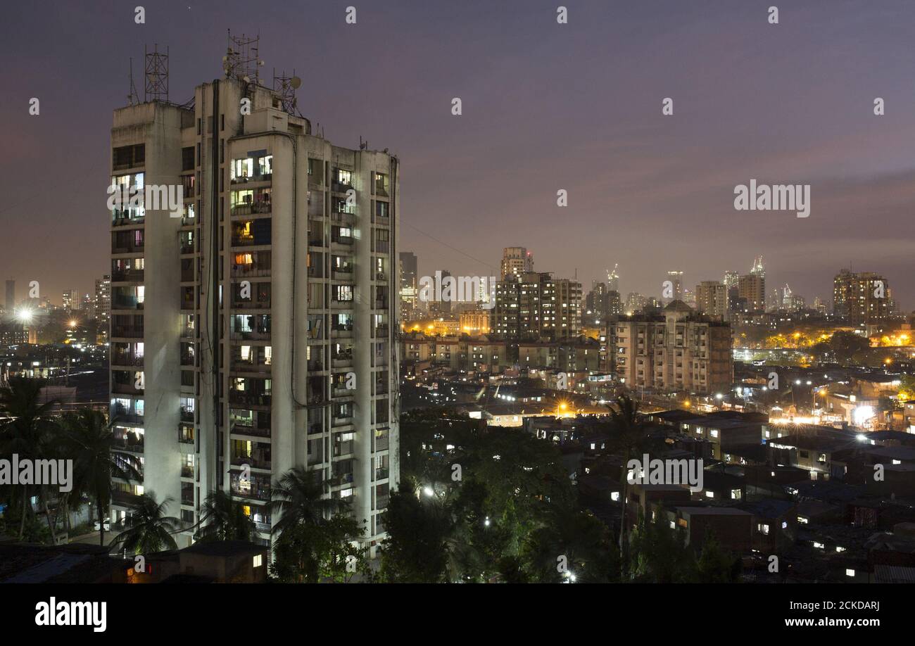 High rise buildings slums mumbai -Fotos und -Bildmaterial in hoher ...