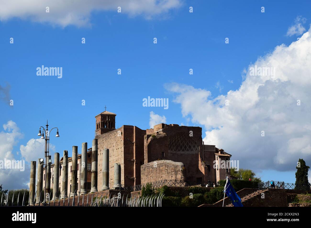 Basilika di santa francesca romana -Fotos und -Bildmaterial in hoher Auflösung – Alamy