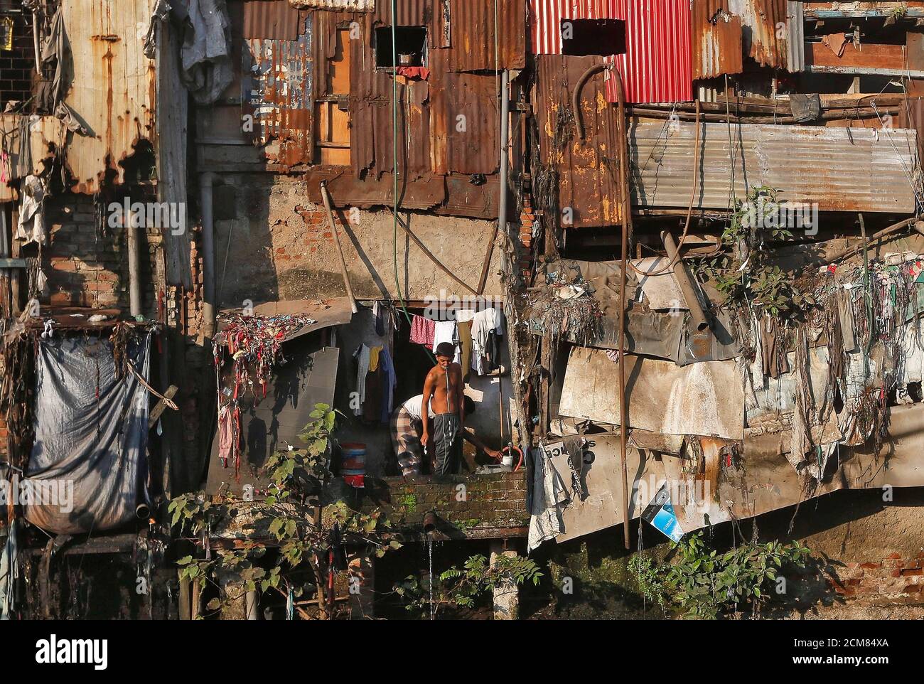 Dharavi slums -Fotos und -Bildmaterial in hoher Auflösung – Alamy