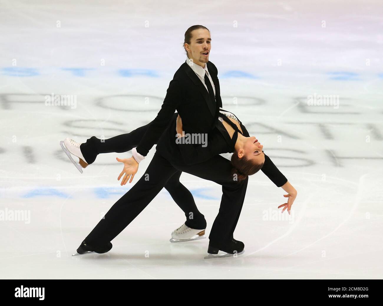 Victoria manni e carlo roethlisberger -Fotos und -Bildmaterial in hoher ...