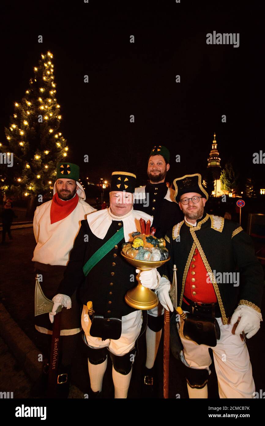 Seiffen kirche erzgebirge -Fotos und -Bildmaterial in hoher Auflösung ...