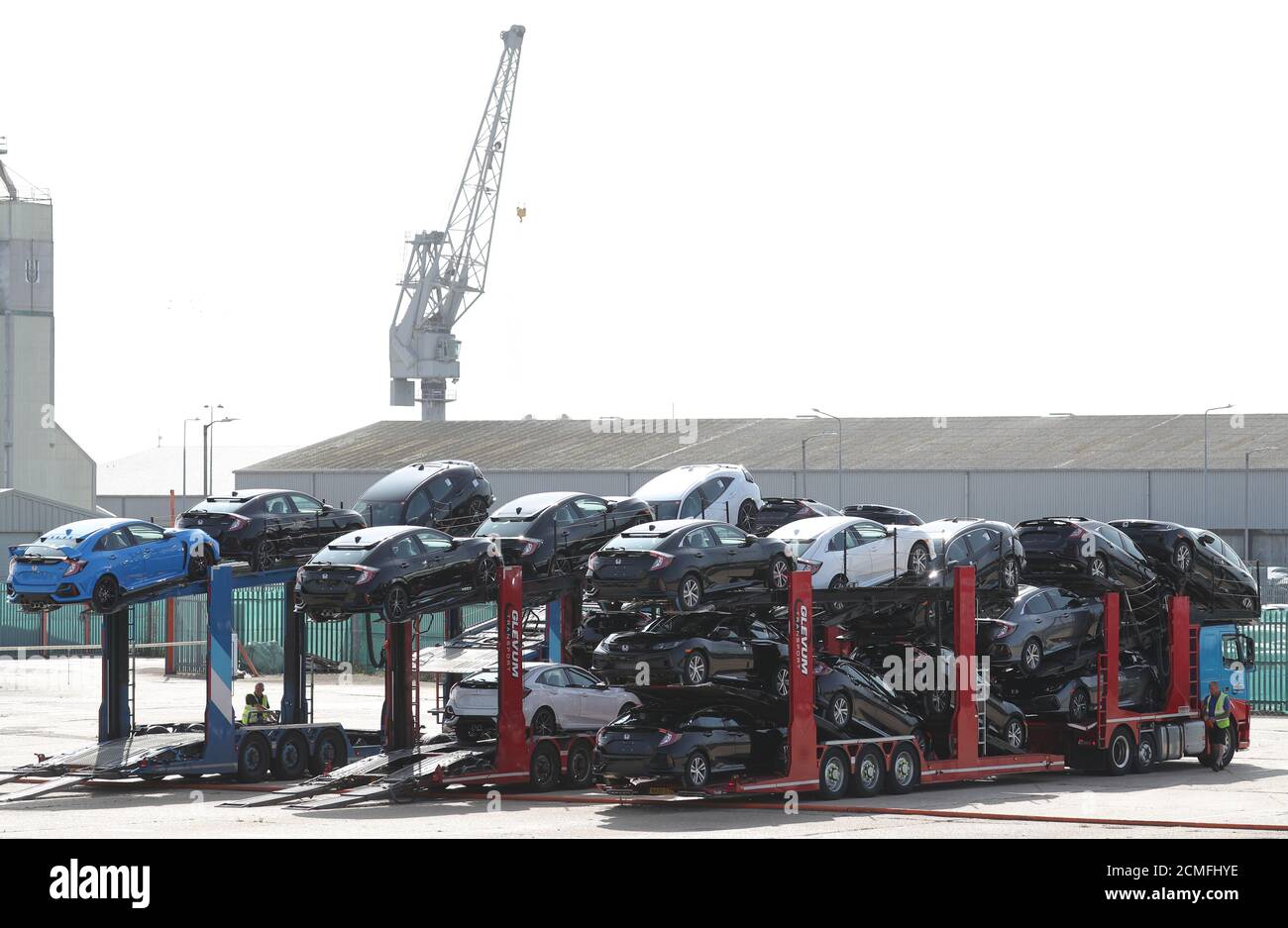 Aufgereiht southampton docks vor -Fotos und -Bildmaterial in hoher ...