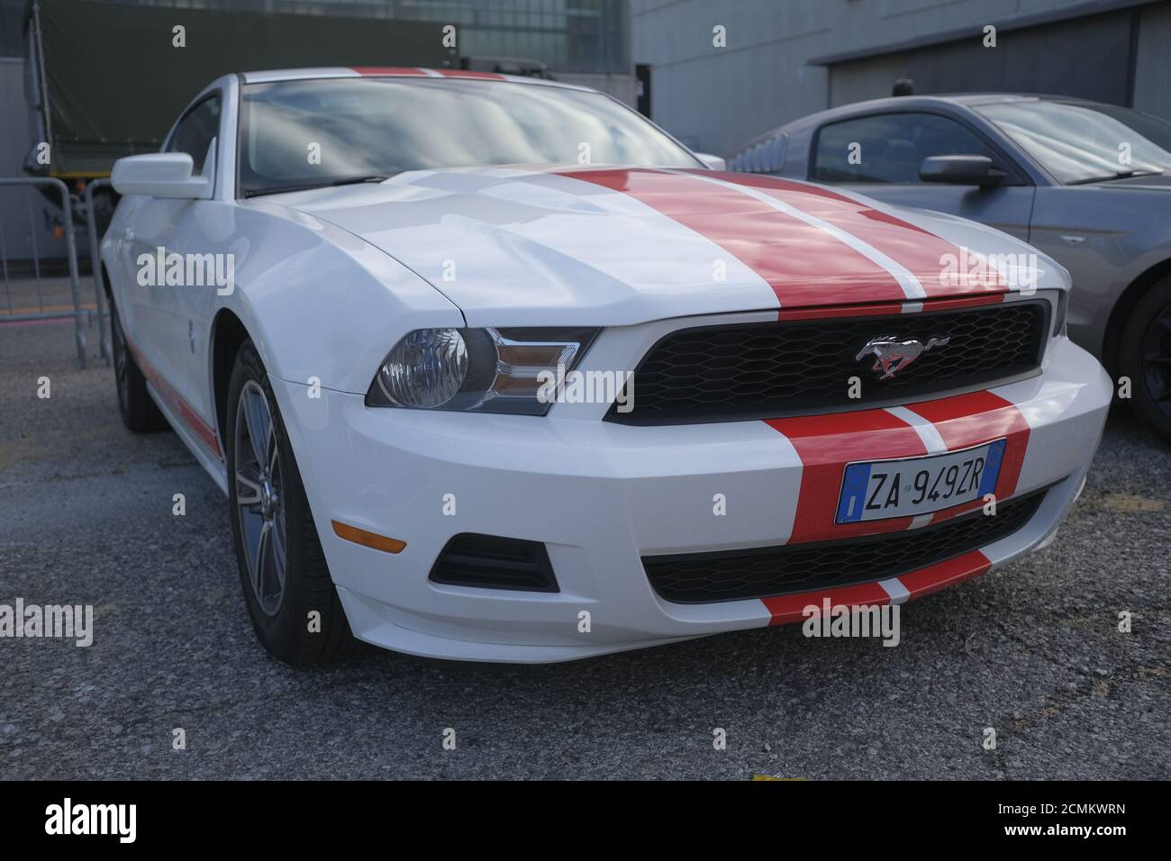 Hostess show girl model -Fotos und -Bildmaterial in hoher Auflösung – Alamy