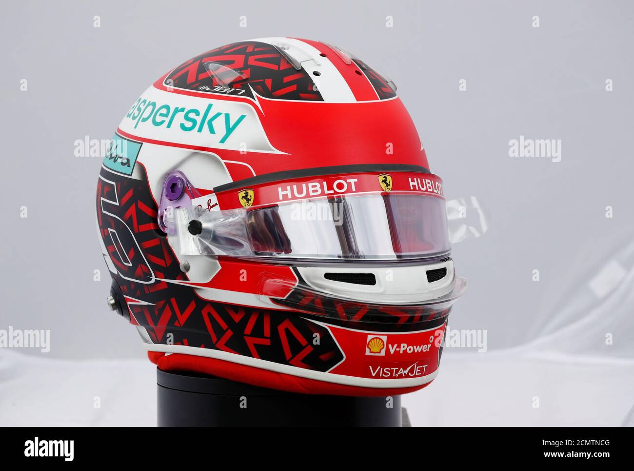 Helm von charles leclerc -Fotos und -Bildmaterial in hoher Auflösung ...