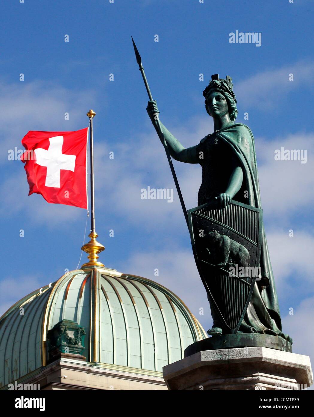 Helvetia statue -Fotos und -Bildmaterial in hoher Auflösung – Alamy