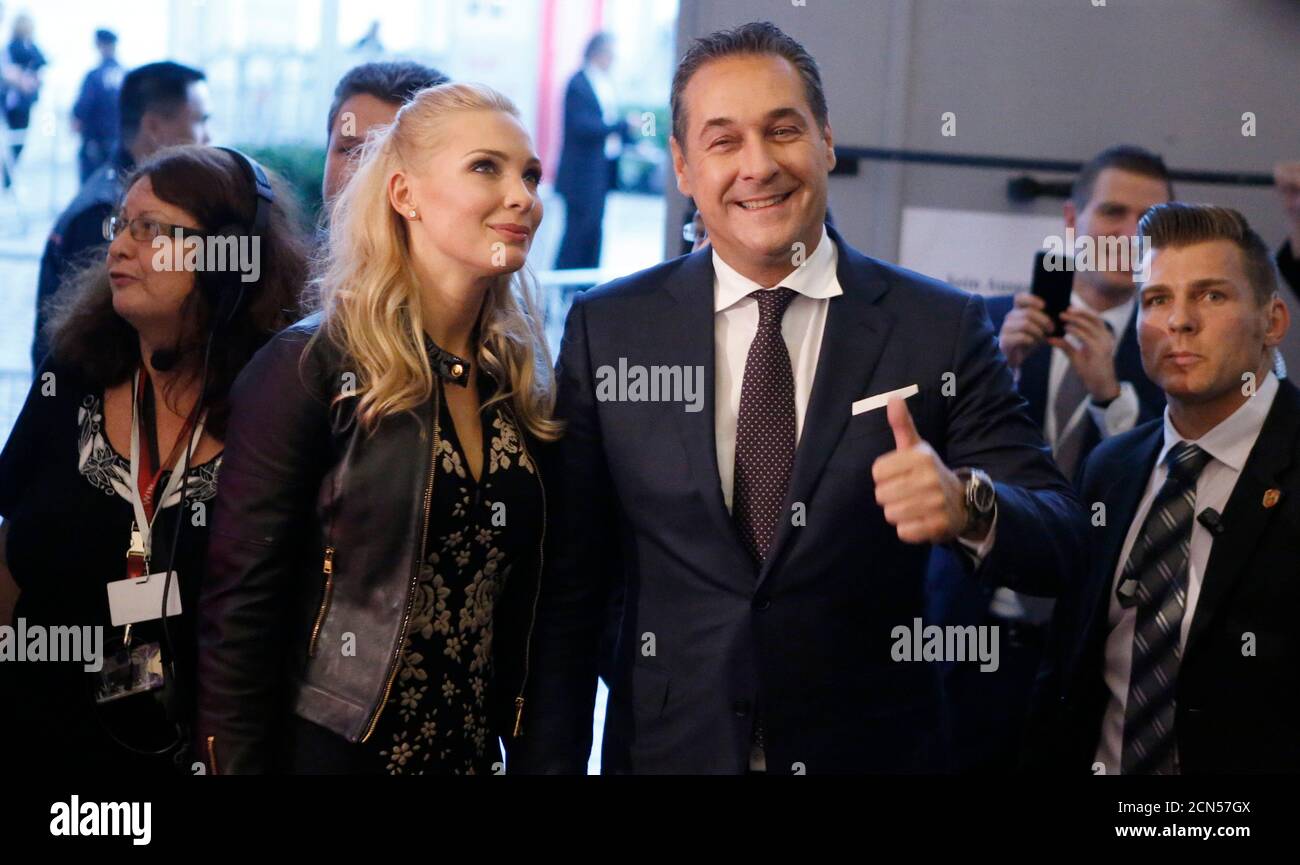 Frau peter beck -Fotos und -Bildmaterial in hoher Auflösung – Alamy