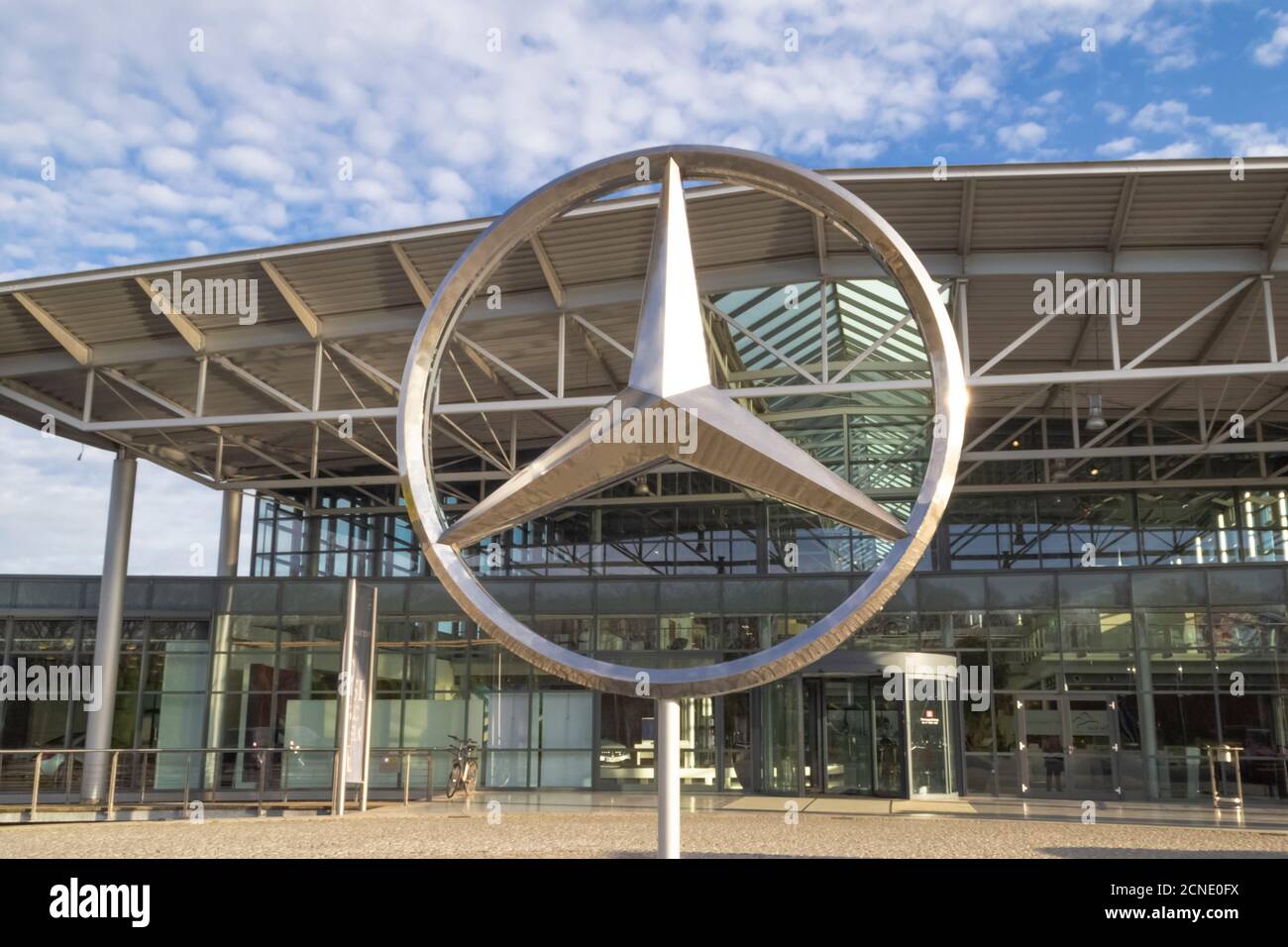 Mercedes benz fabrik -Fotos und -Bildmaterial in hoher Auflösung – Alamy