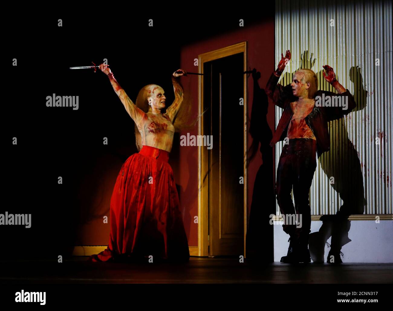 Macbeth probe -Fotos und -Bildmaterial in hoher Auflösung – Alamy
