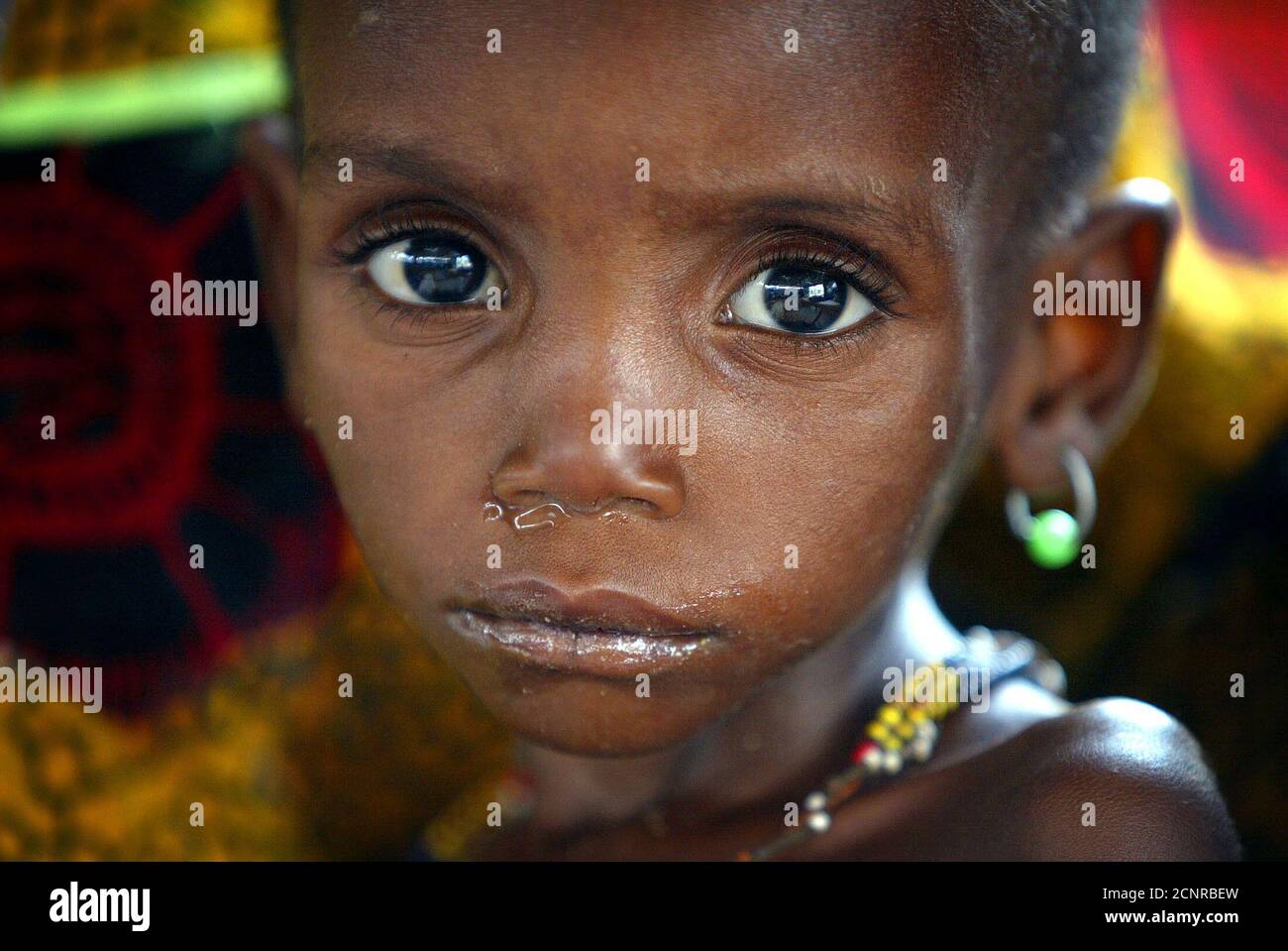 Hungernde kinder -Fotos und -Bildmaterial in hoher Auflösung – Alamy