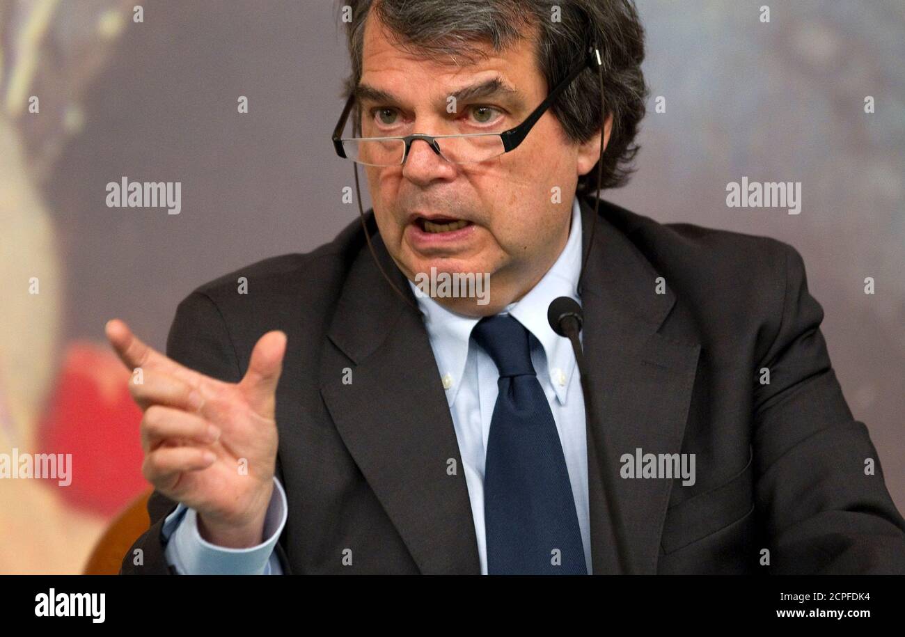 Renato brunetta italienischer minister -Fotos und -Bildmaterial in ...