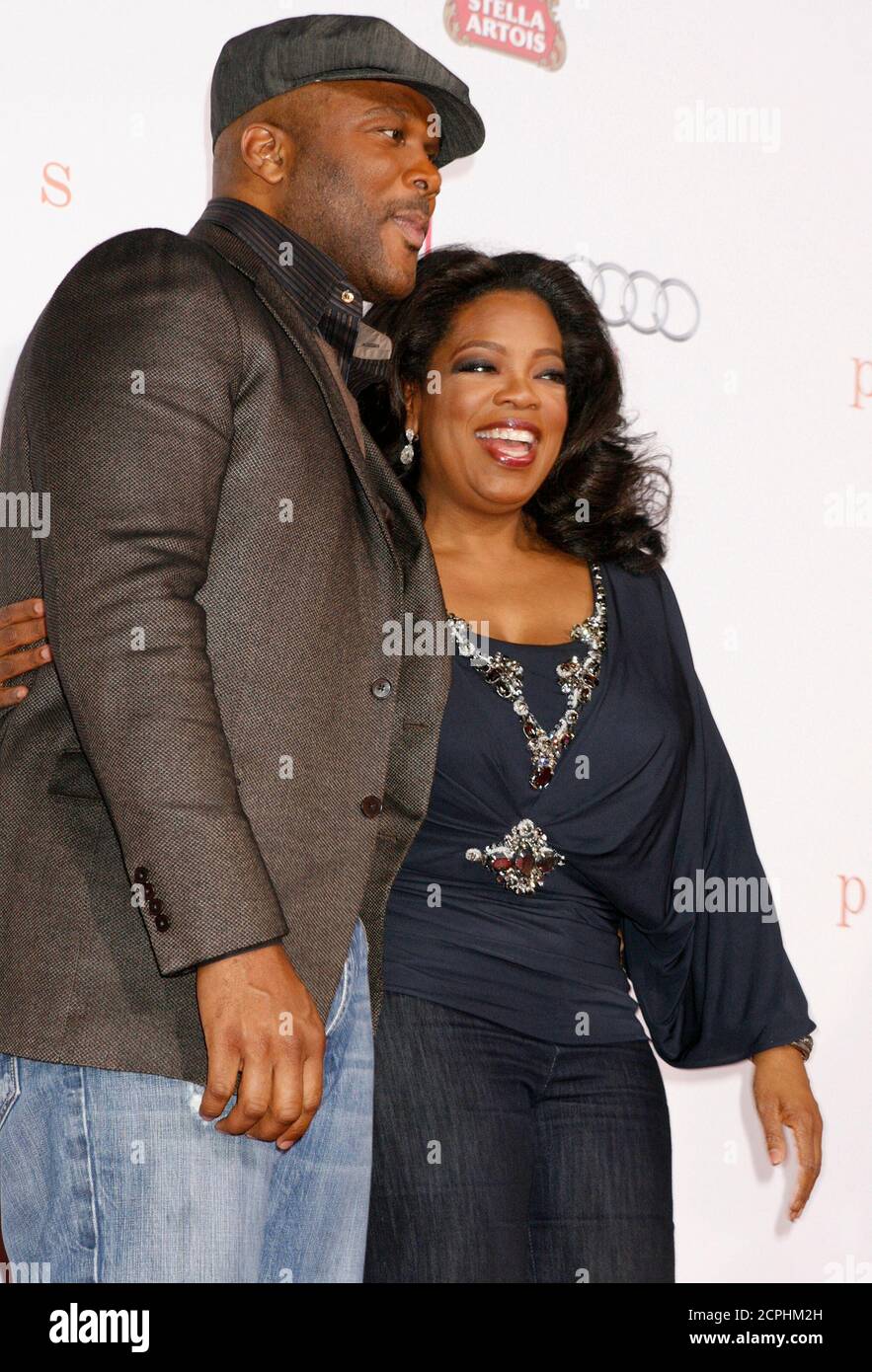 Oprah winfrey tyler perry precious -Fotos und -Bildmaterial in hoher Auflösung – Alamy