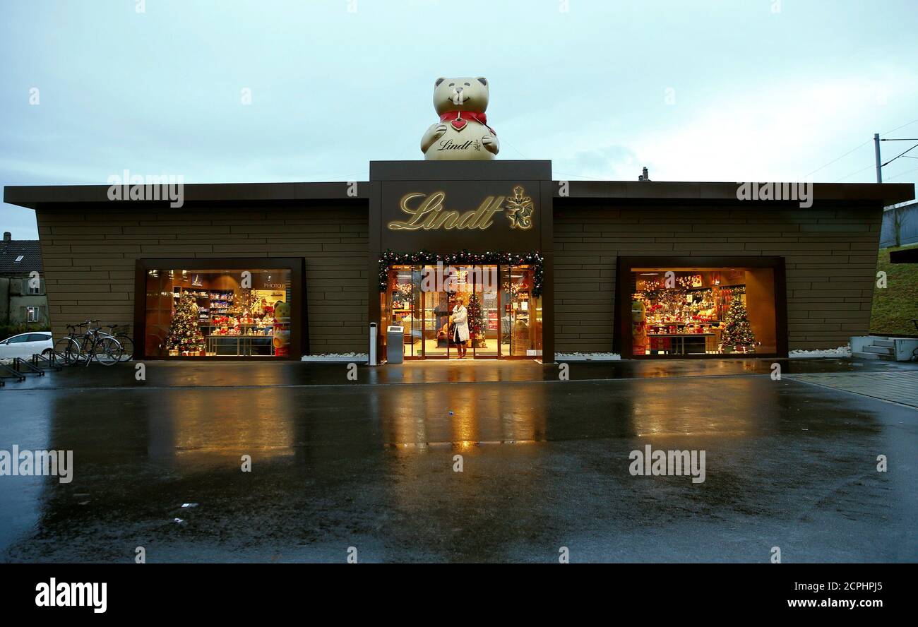 Lindt schokoladenfabrik -Fotos und -Bildmaterial in hoher Auflösung – Alamy