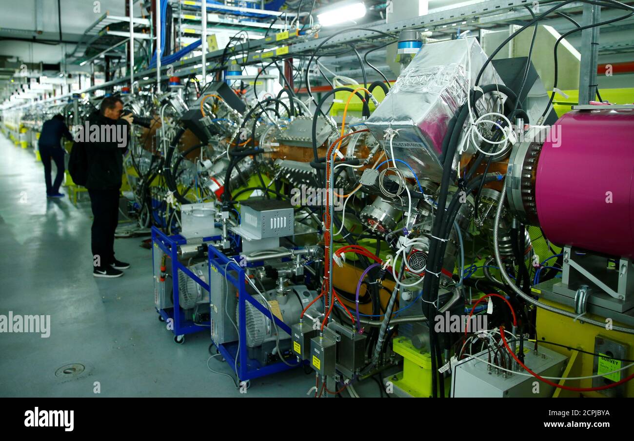 Linac Accelerator Stockfotos und -bilder Kaufen - Alamy