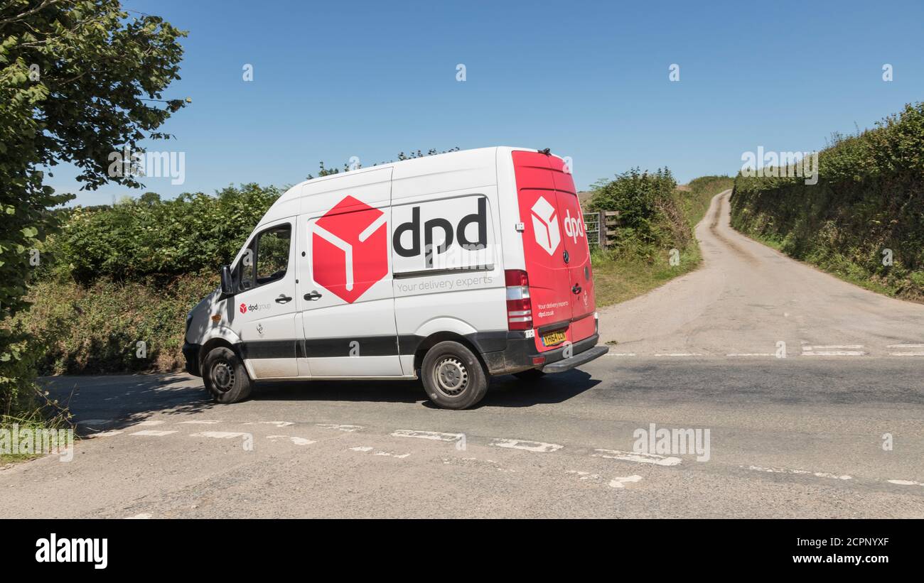 Red box logo dpd -Fotos und -Bildmaterial in hoher Auflösung – Alamy