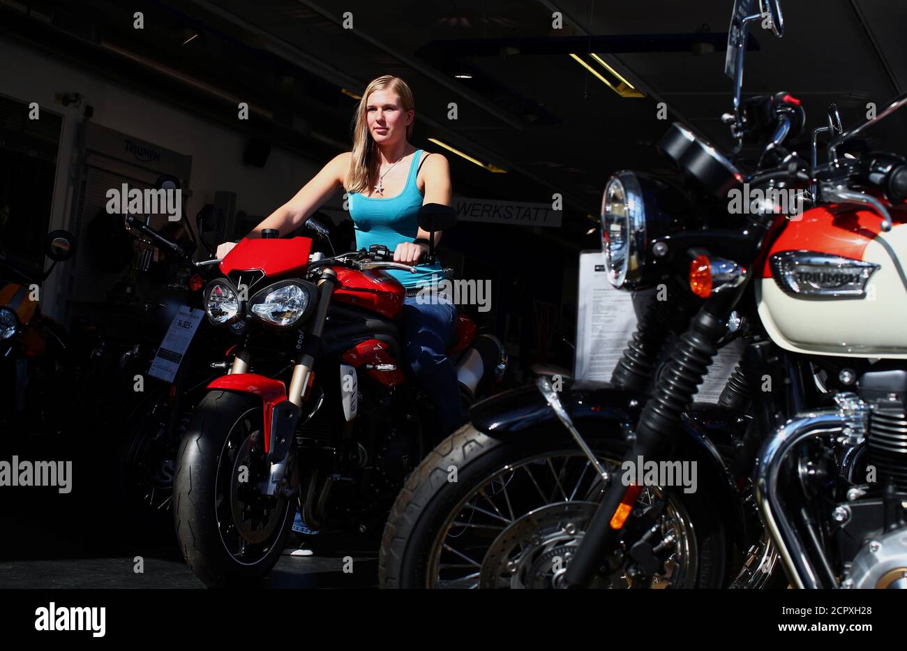 Triumph speed triple motorcycle -Fotos und -Bildmaterial in hoher ...