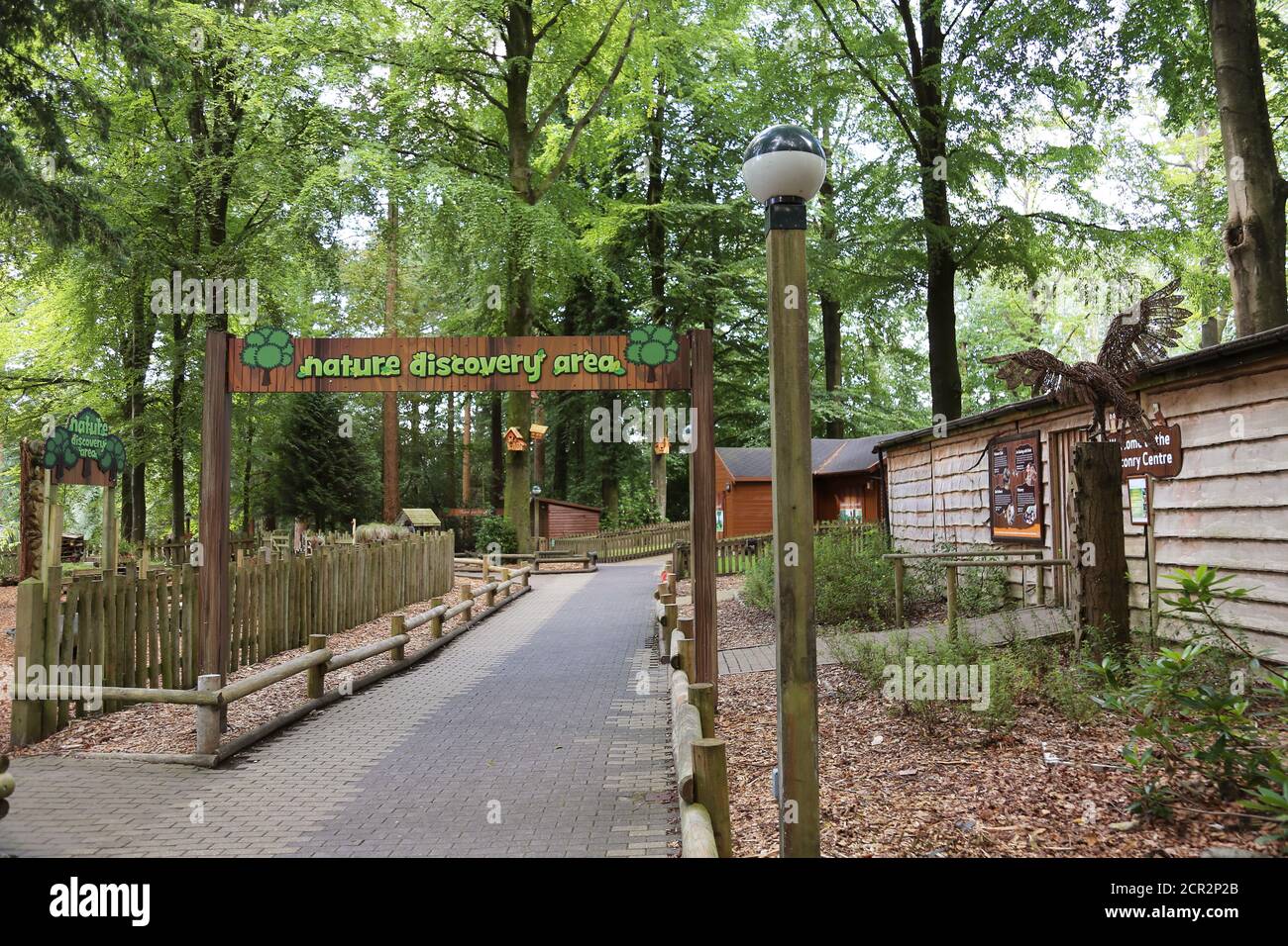 Lodges Center Parcs Longleat Wald Fotos Und Bildmaterial In Hoher