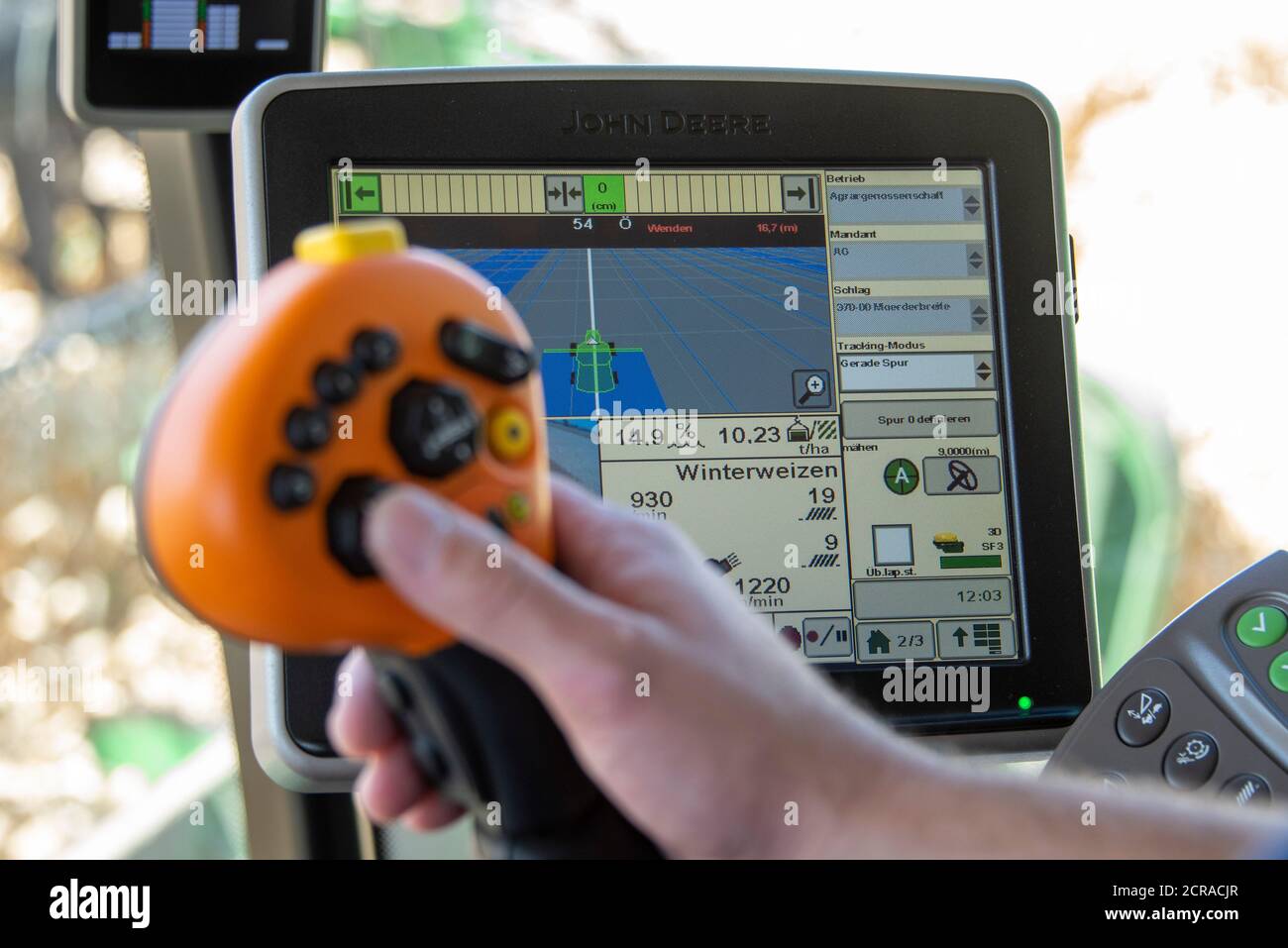 Traktor cockpit -Fotos und -Bildmaterial in hoher Auflösung – Alamy