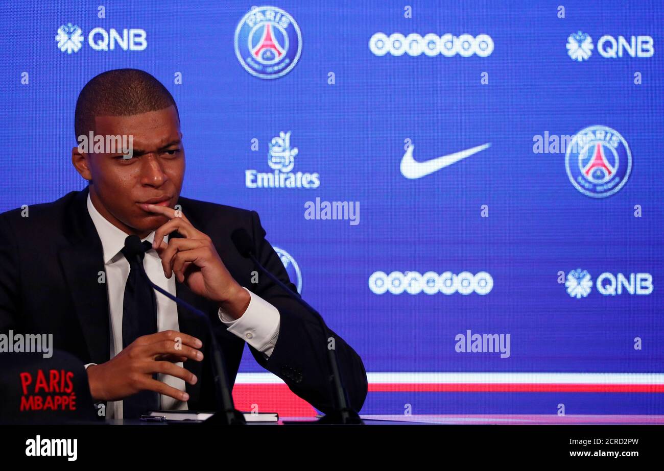 Kylian Mbappe Psg 2017 Stockfotos und -bilder Kaufen - Alamy
