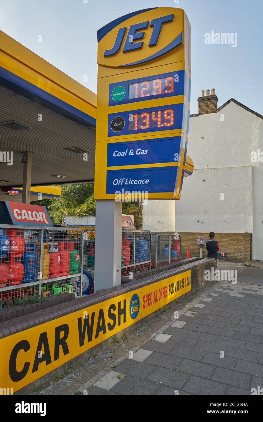 Jet garage -Fotos und -Bildmaterial in hoher Auflösung – Alamy