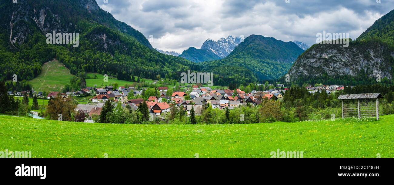 Slowenien, Mojstrana, gesehen unter dem Triglav im Triglav Nationalpark ...