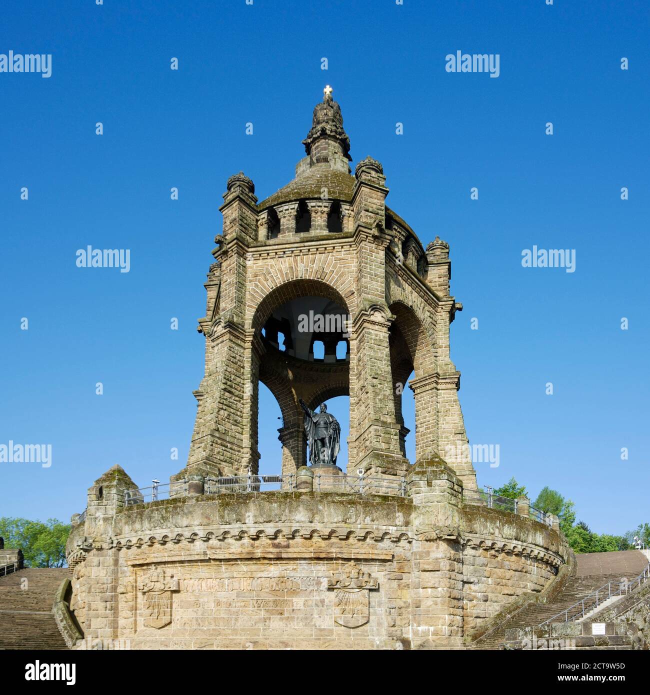 Kaiser wilhelm denkmal porta westfalica -Fotos und -Bildmaterial in ...