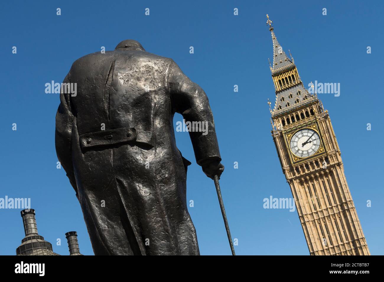 Winston churchill sir parliament square statue -Fotos und -Bildmaterial ...