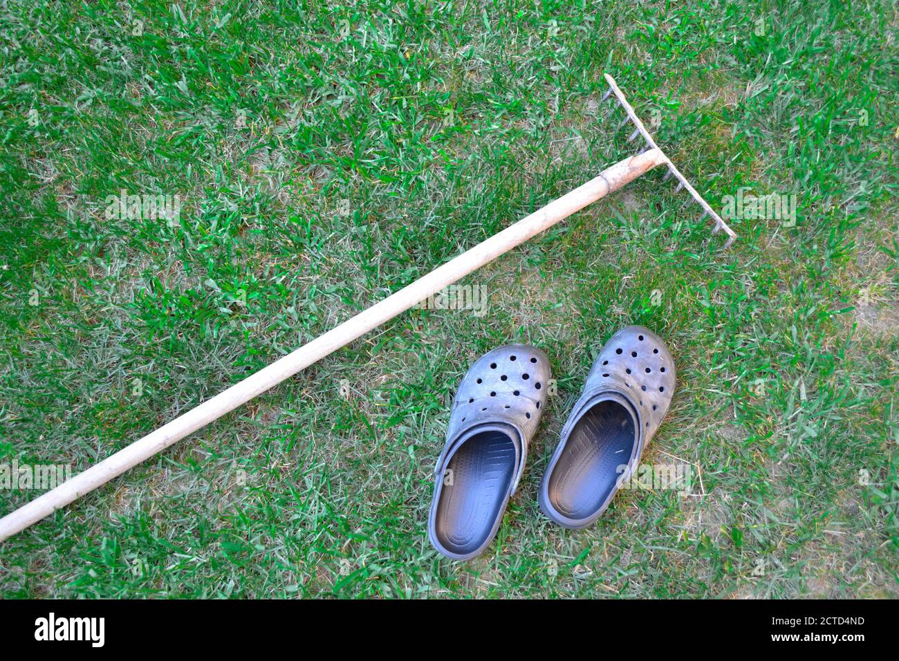 Werkzeug rechen -Fotos und -Bildmaterial in hoher Auflösung – Alamy