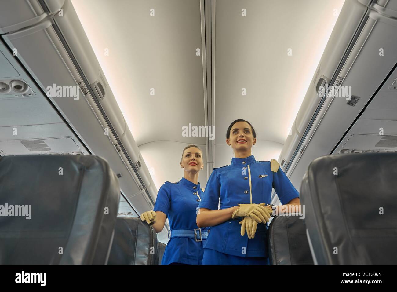 Flugbegleiter Kabine Stockfotos und -bilder Kaufen - Alamy