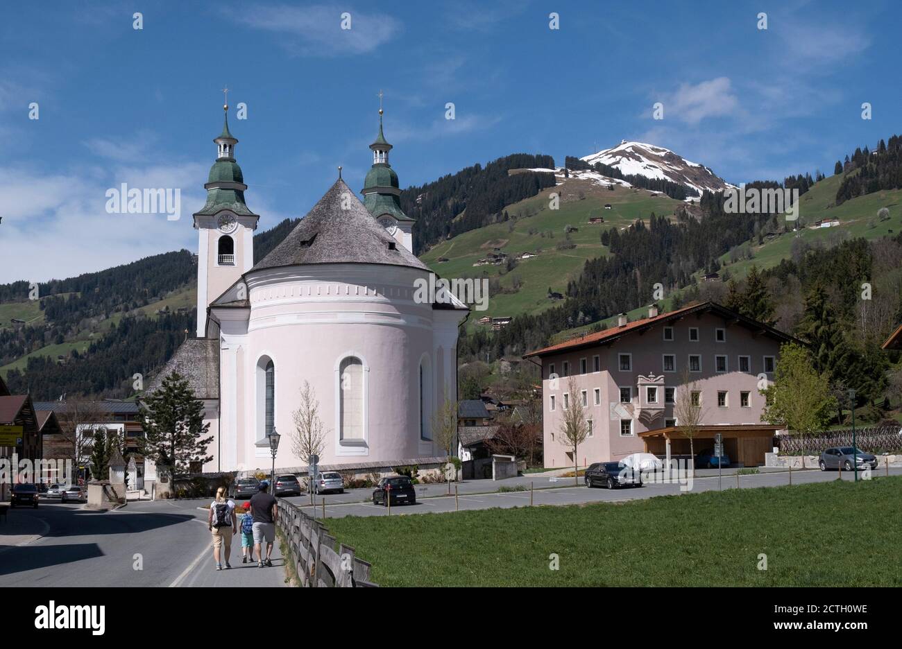 Berggipfel hohe salbe -Fotos und -Bildmaterial in hoher Auflösung – Alamy