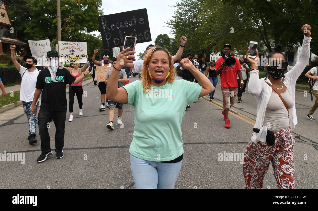 Kenosha, Wisconsin, USA. September 2020. Demonstranten, die die ...