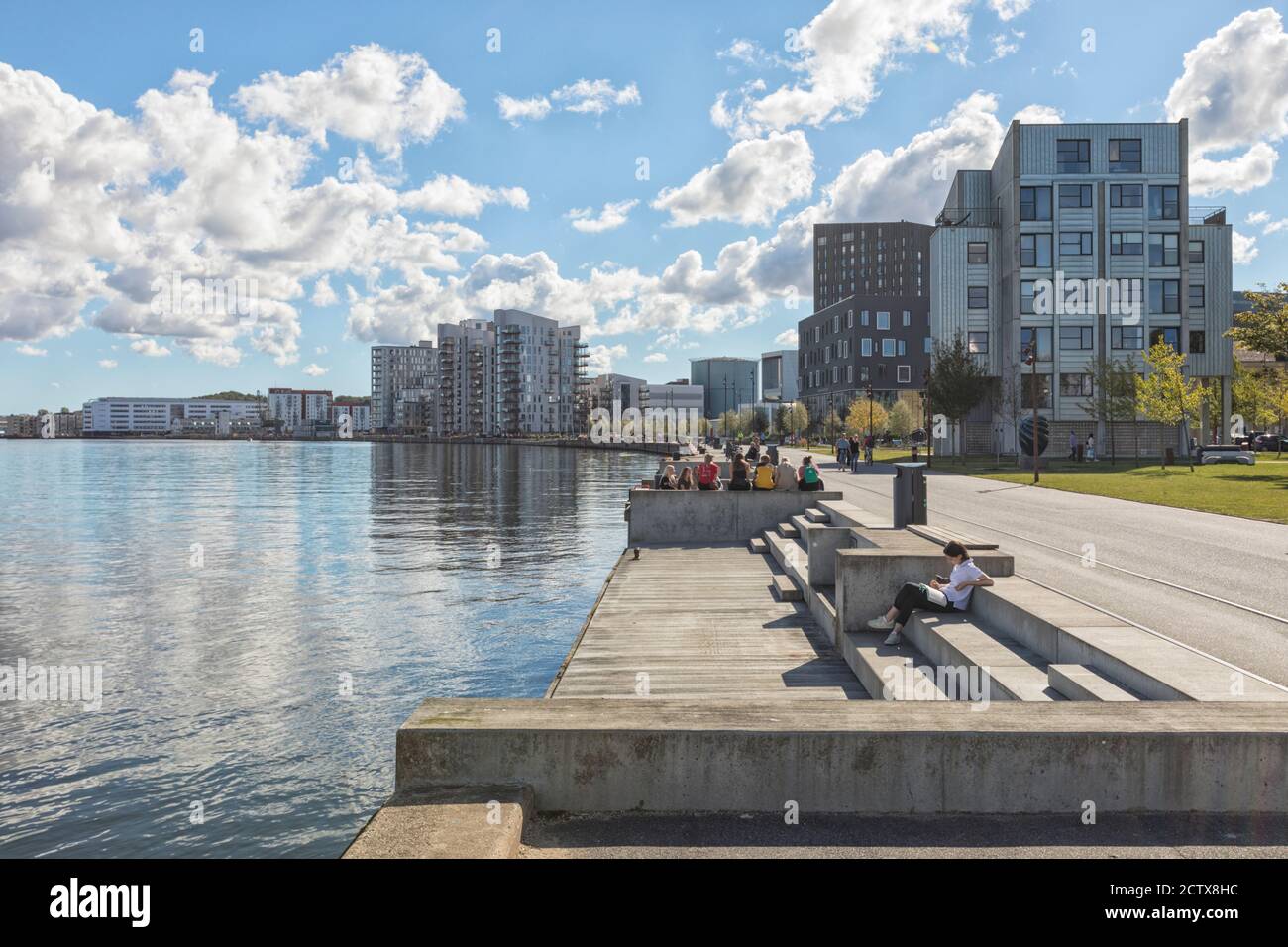 Aalborg, Dänemark - 1. September 2020: Uferpromenade von Aalborg rund ...