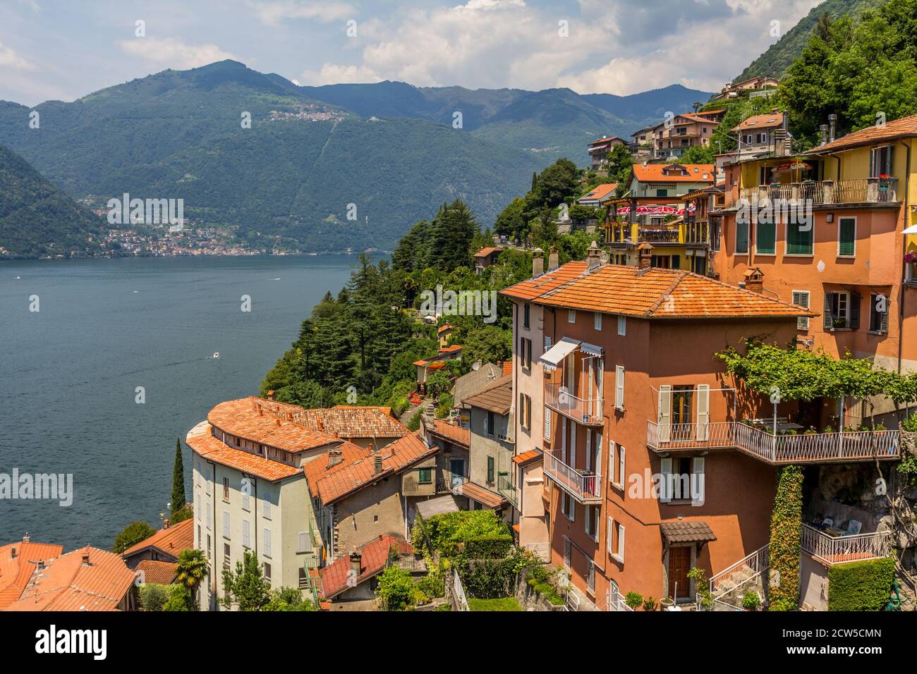 Der Nesso Wasserfall am Comer See Stockfotografie - Alamy