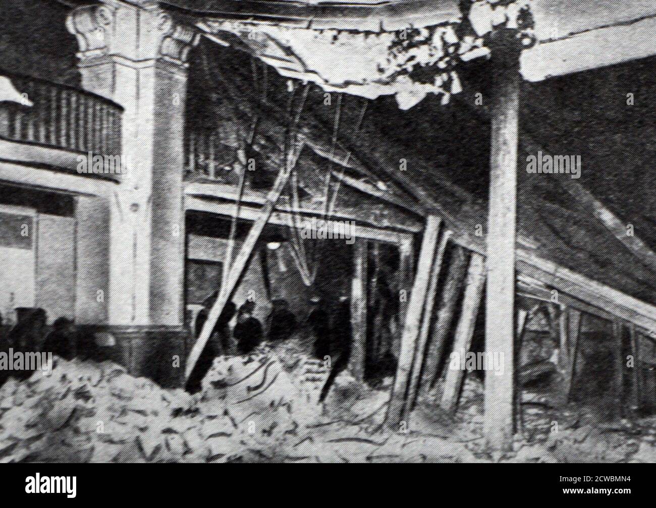 Schwarz-Weiß-Fotografie des Bürgerbraukellers nach der Explosion einer ...