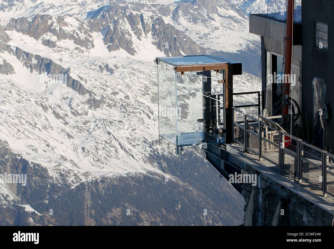 The Aiguille Du Midi Skywalk Stockfotos und -bilder Kaufen - Alamy