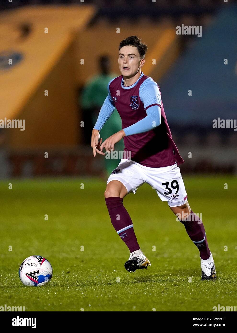 Alfie lewis von west ham united u21 -Fotos und -Bildmaterial in hoher ...