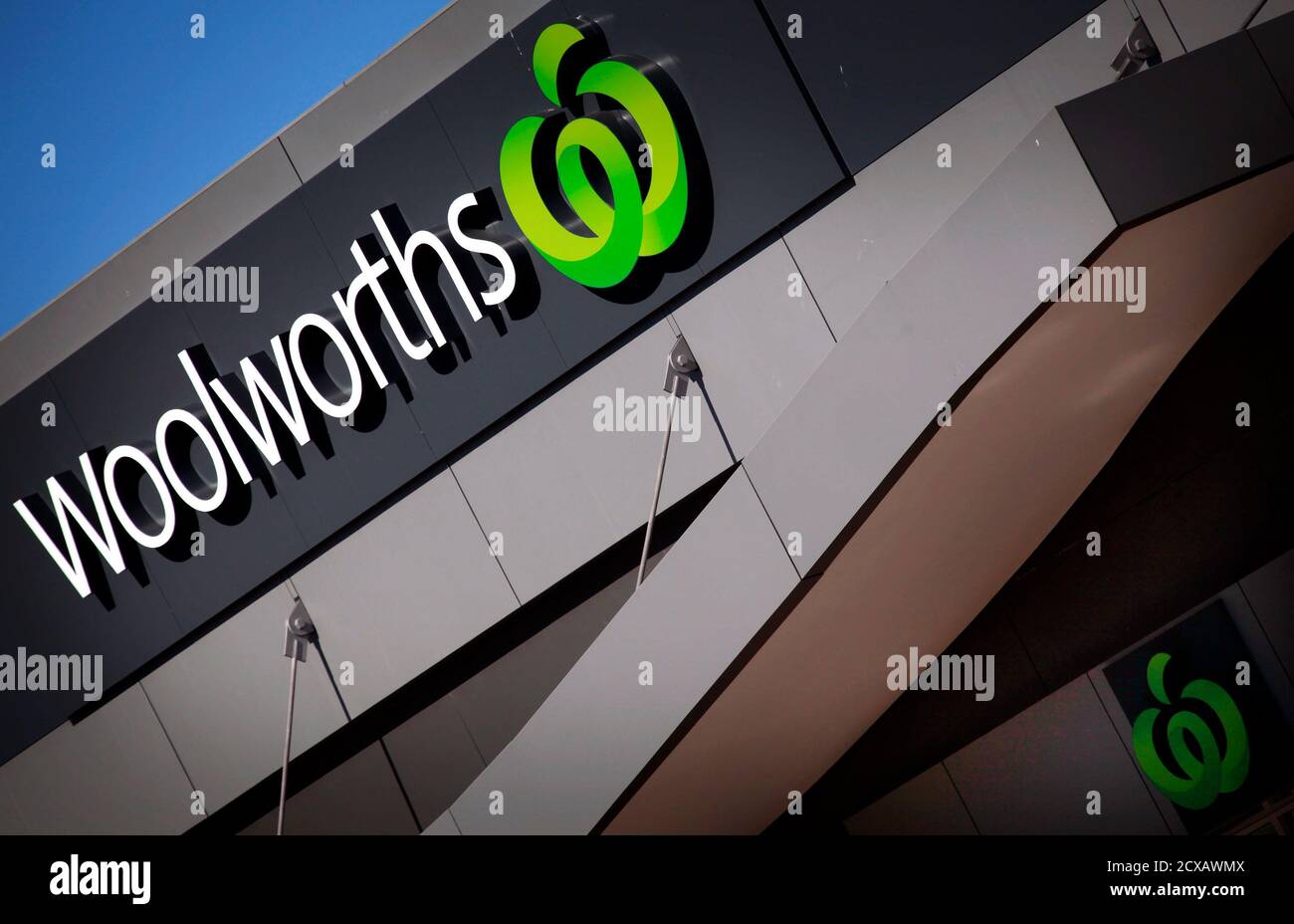 Woolworths supermarkt logo -Fotos und -Bildmaterial in hoher Auflösung ...