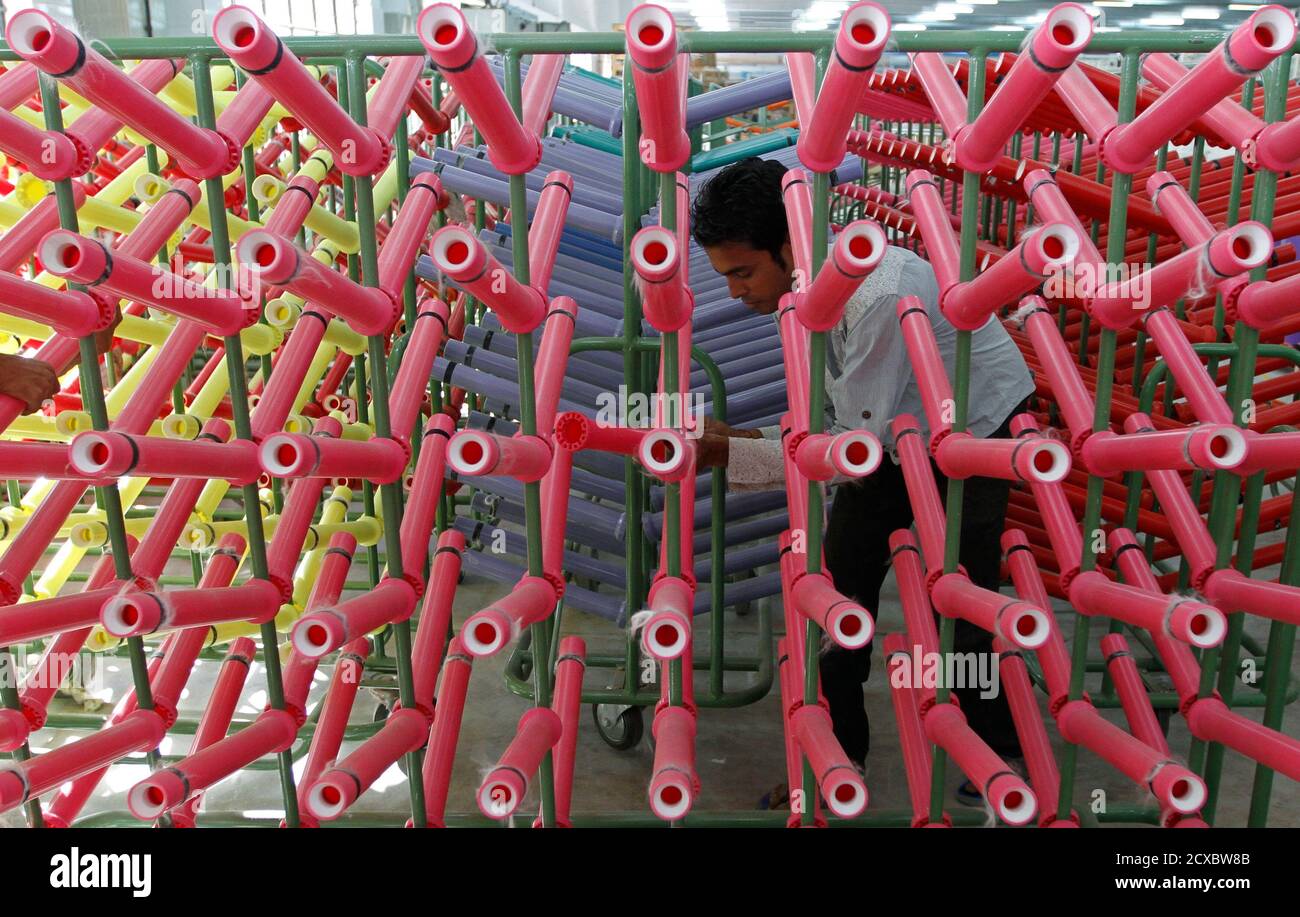 Inside textile mill -Fotos und -Bildmaterial in hoher Auflösung – Alamy