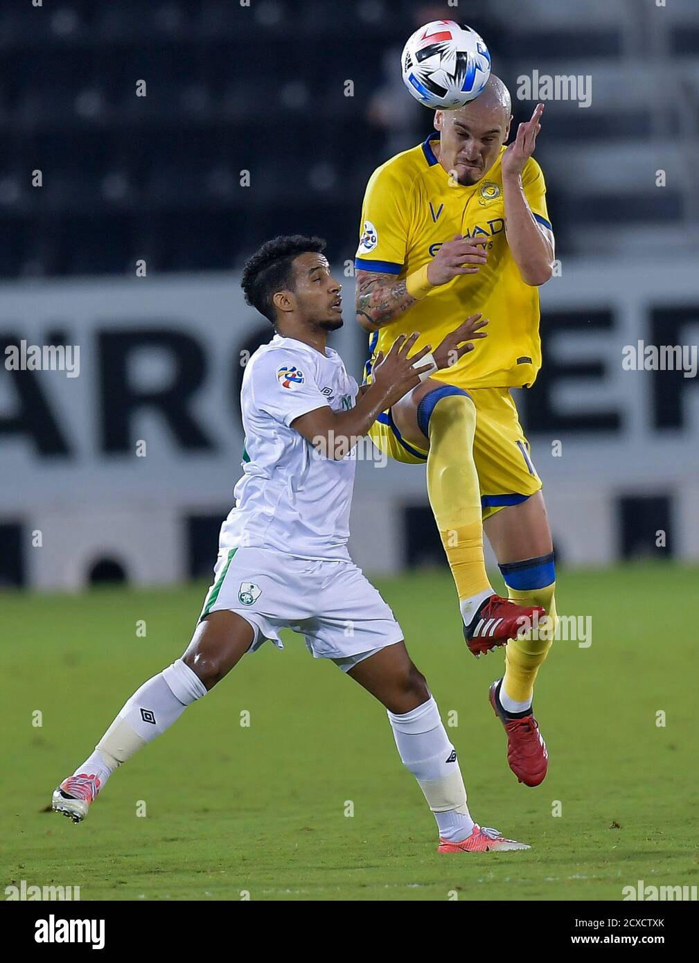 Doha, Katar. September 2020. Abdulrahman Ghareeb (L) von Al Ahli Saudi ...