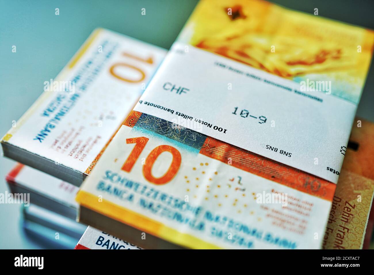 Geldschein 100 francs schein -Fotos und -Bildmaterial in hoher ...