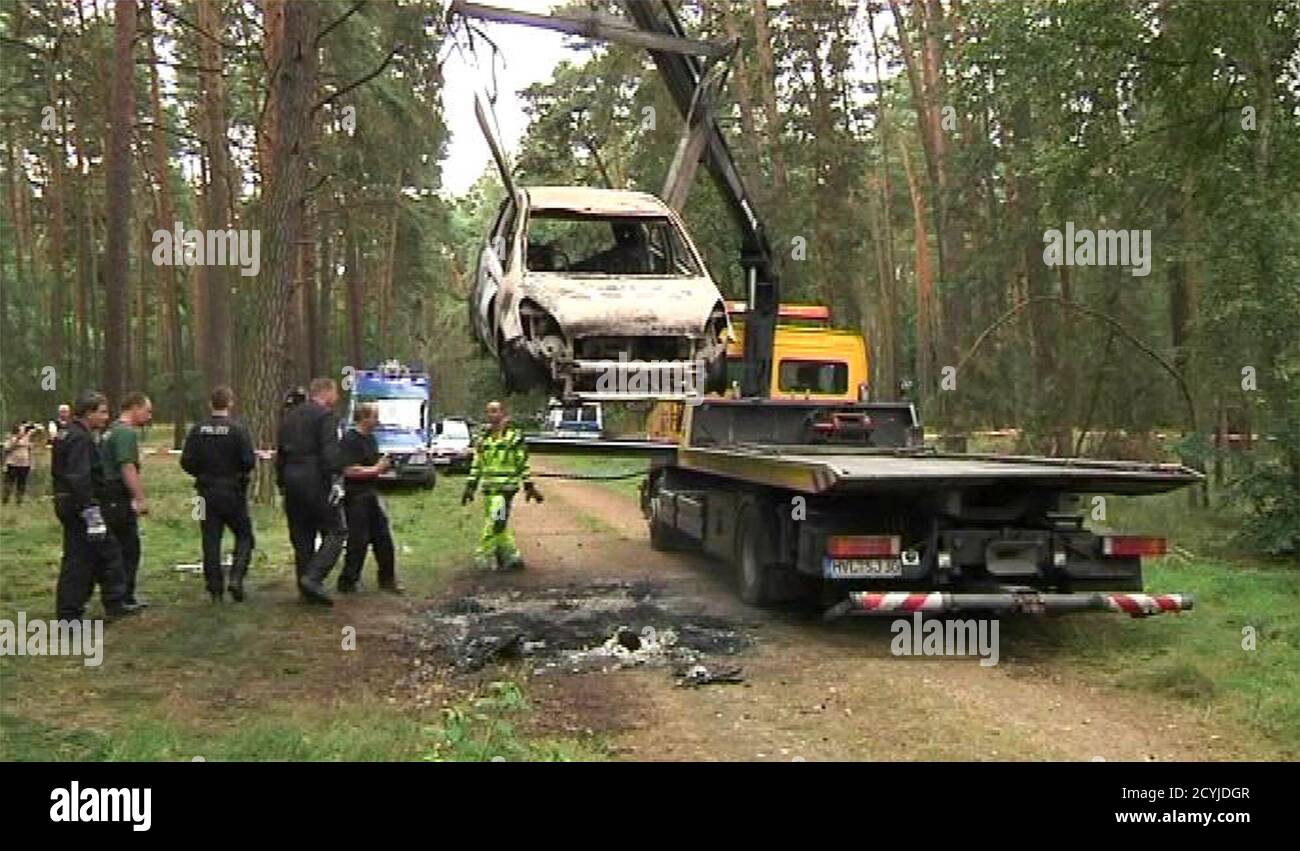 Tote leichen autounfälle -Fotos und -Bildmaterial in hoher Auflösung ...