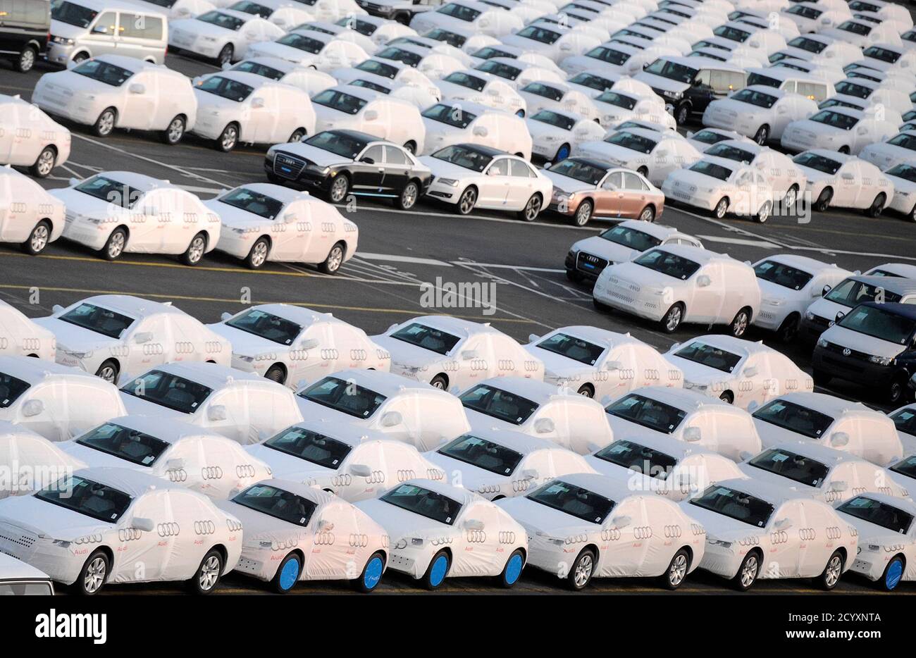 Bmw shipping -Fotos und -Bildmaterial in hoher Auflösung – Alamy